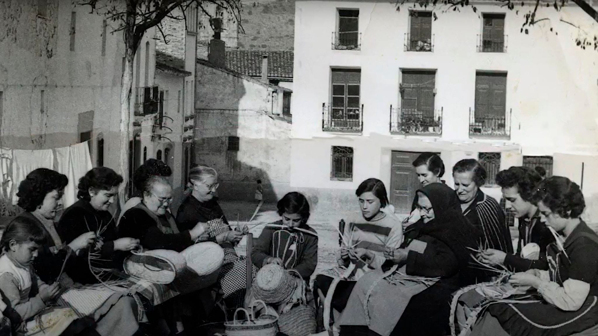 Fotografía del documental 'L’art de la llata' - LaMarinaAlta.com
