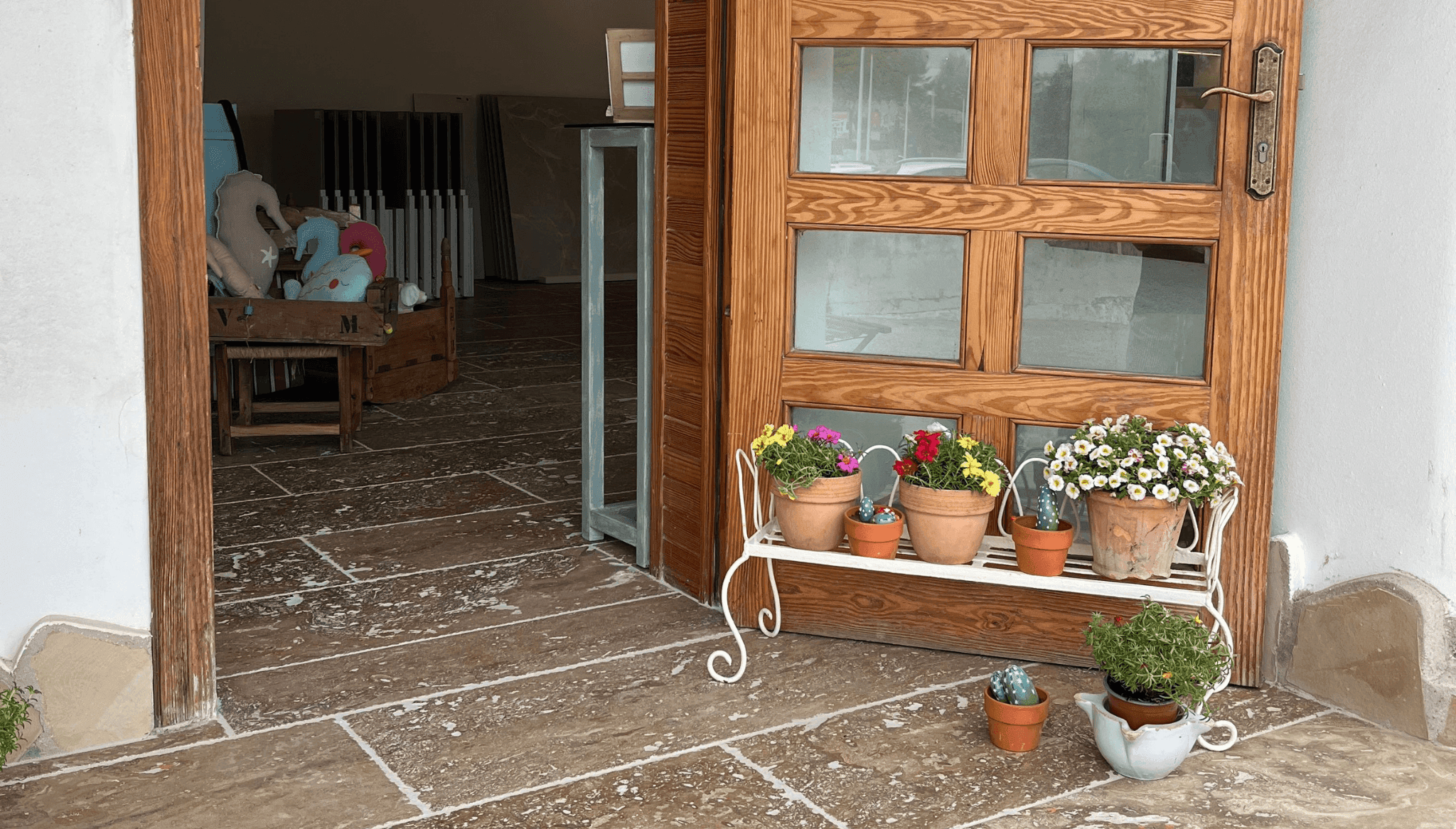 Unique objects that fill everyday spaces with tenderness - LaMarinaAlta.com